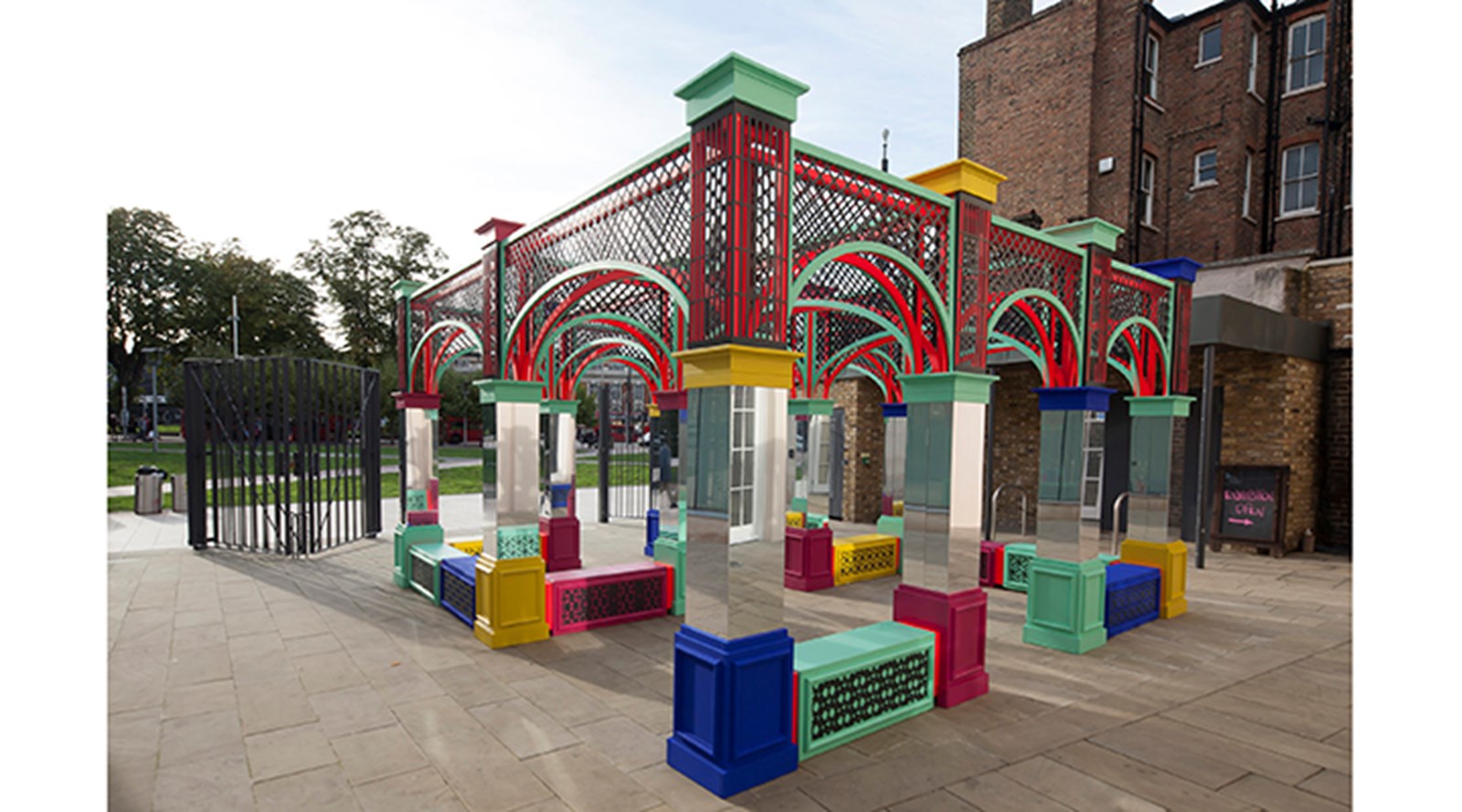 Perspex - Projects | 2MZ | Perspex